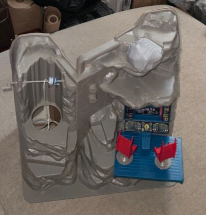 Batman Batcave 1989 Playset w/ Box Instructions Figures Chairs Included ...
