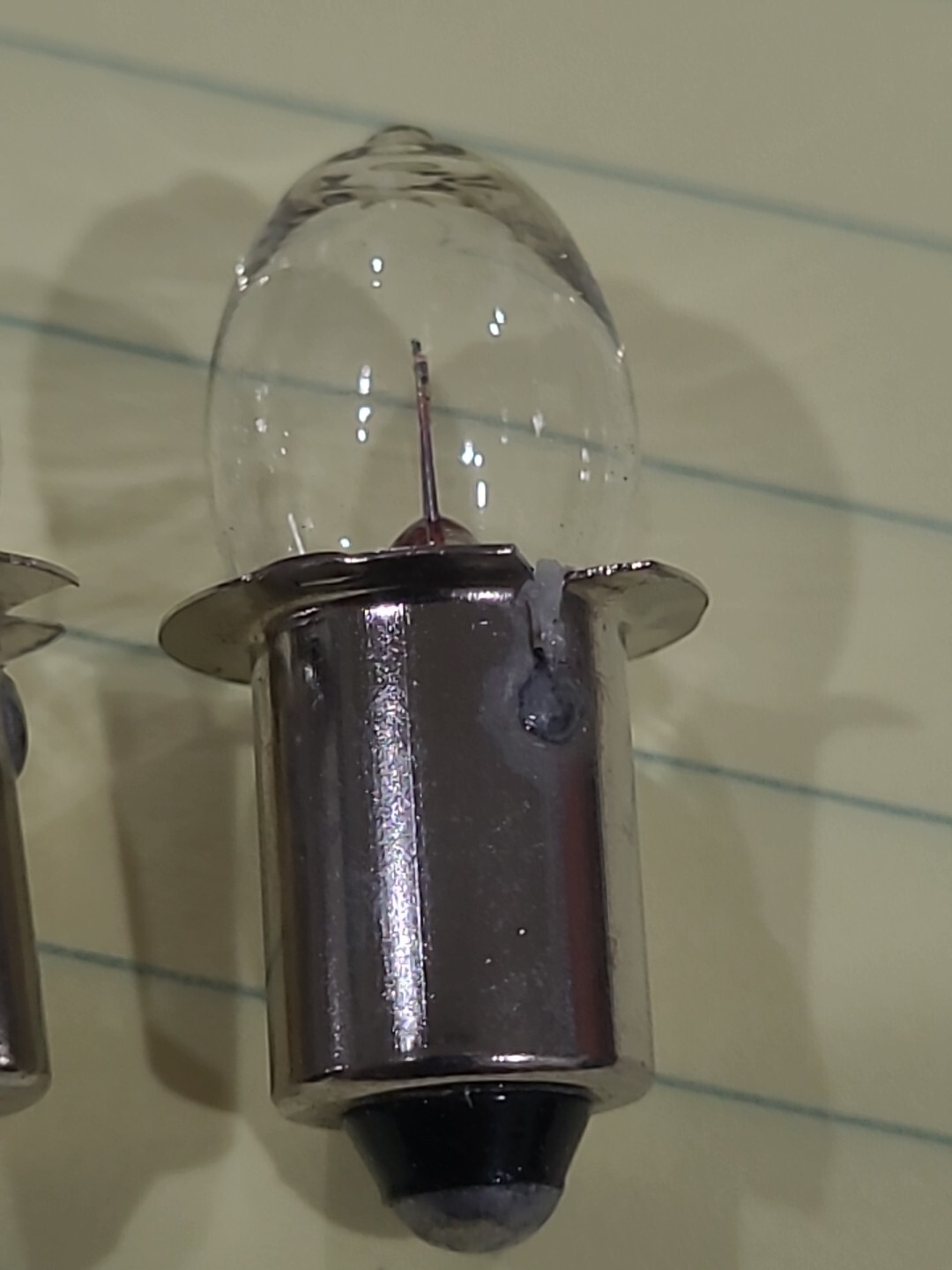 Set of 2 -KPR102 2.4V .7A Lamp Bulb for 2 "D" Cell Flashlight, Philips ...