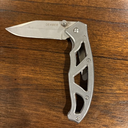 Gerber Paraframe 4660618A Single Blade Folding Pocket Knife Frame Lock ...