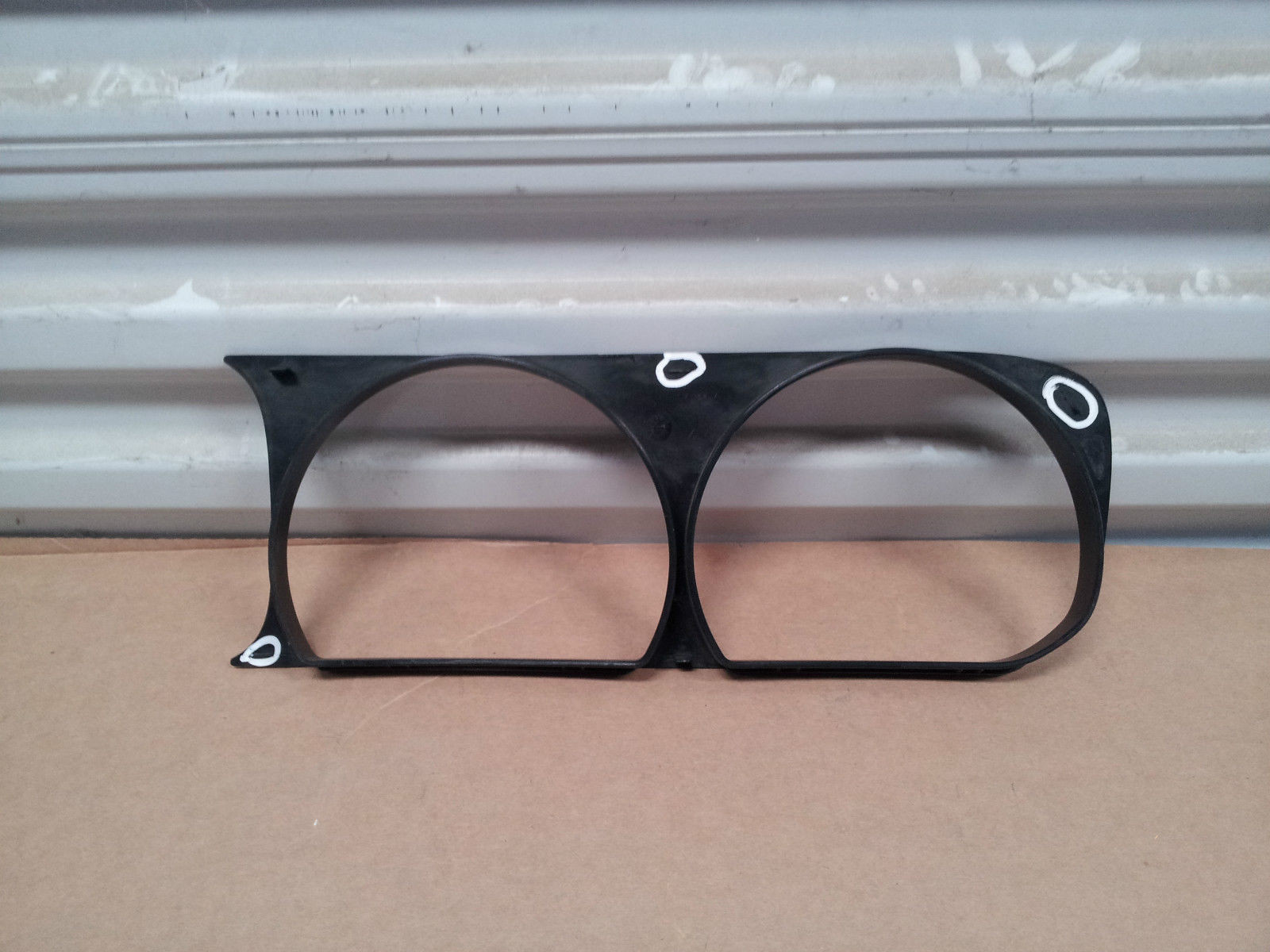 2008-2012 Dodge Challenger Right Passenger Headlight Frame LC22-130AA-B ...