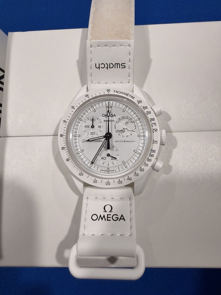 Omega x Swatch Moon Watch Mission To The Moonphase White Snoopy Box ...