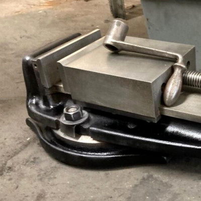 Vises - Bridgeport Milling Machine Vise