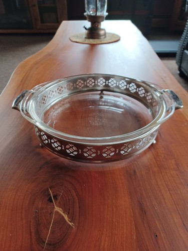 Pyrex Glass Casserole Baking Dish With Metal Tray Holder 221 8-1/4", No ...