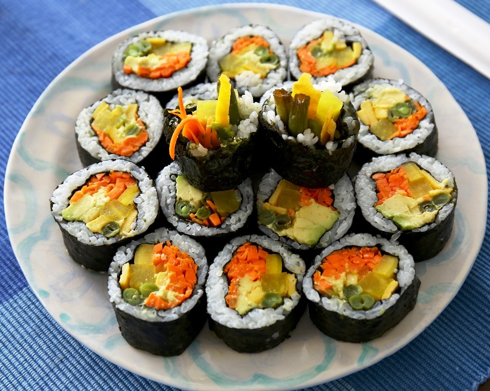 Pickled Radish Sushi