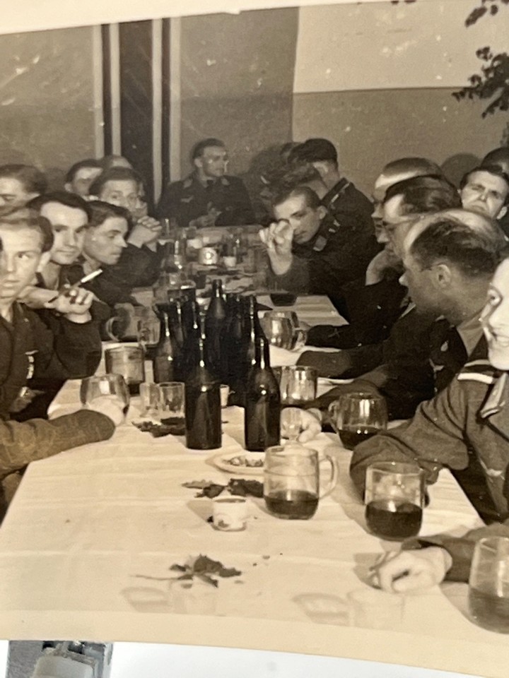 WW2 Photo Group German Wehrmacht Celebrating With Lots Of Drinks At ...
