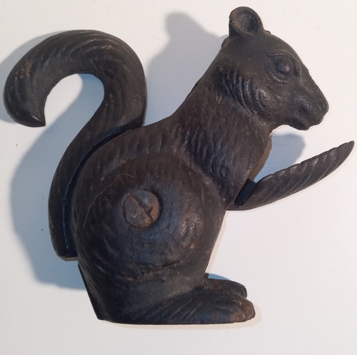 Vintage Cast Iron Squirrel Nut Cracker Approx 4.5 inches in height ...