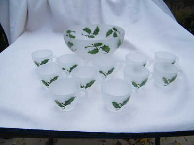 VINTAGE FEDERAL FROSTED GLASS CHRISTMAS HOLLY PUNCH/EGG NOG BOWL with ...