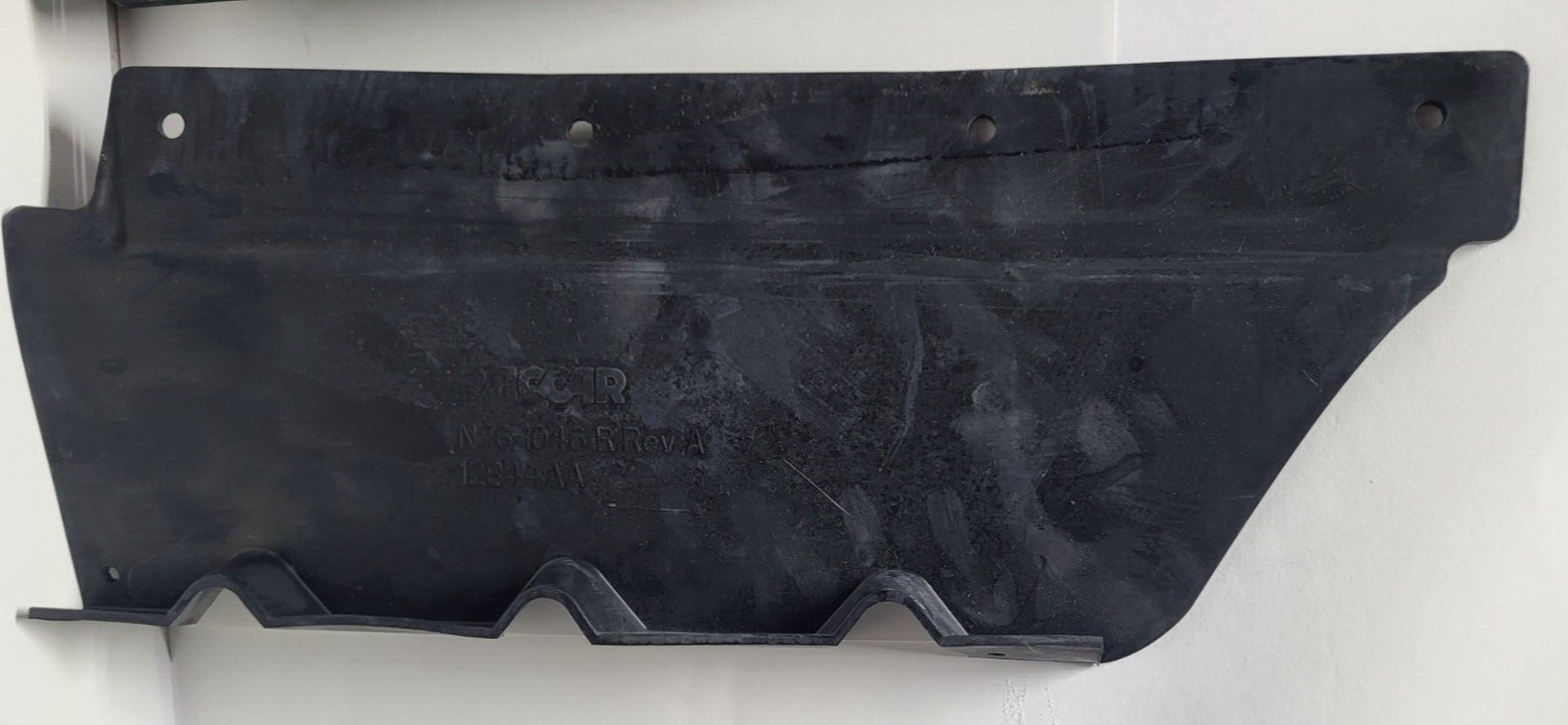 Paccar N76-1046R Rubber Mud Flap Bumper, Lower RH | eBay