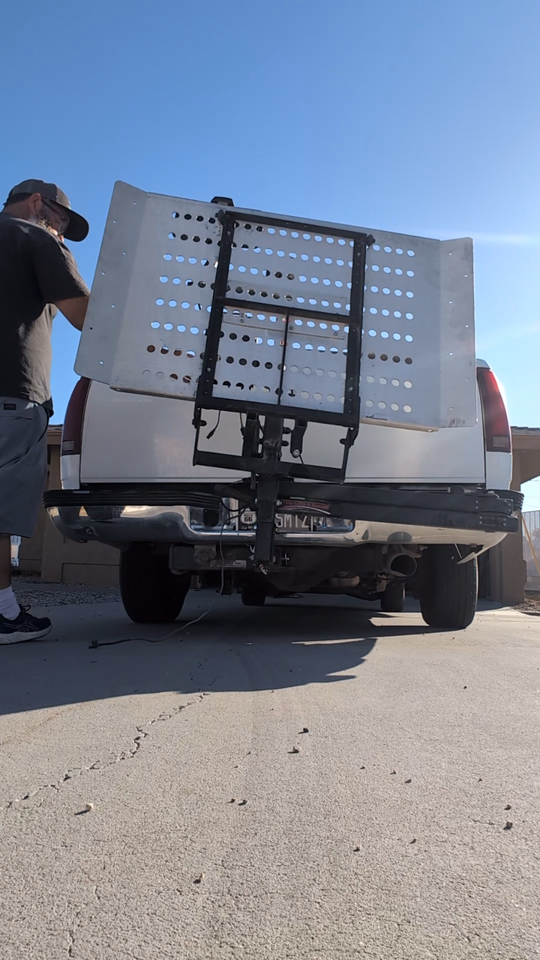 mobility scooter lift pride Outlander self contained. NEW BATTERY hitch ...