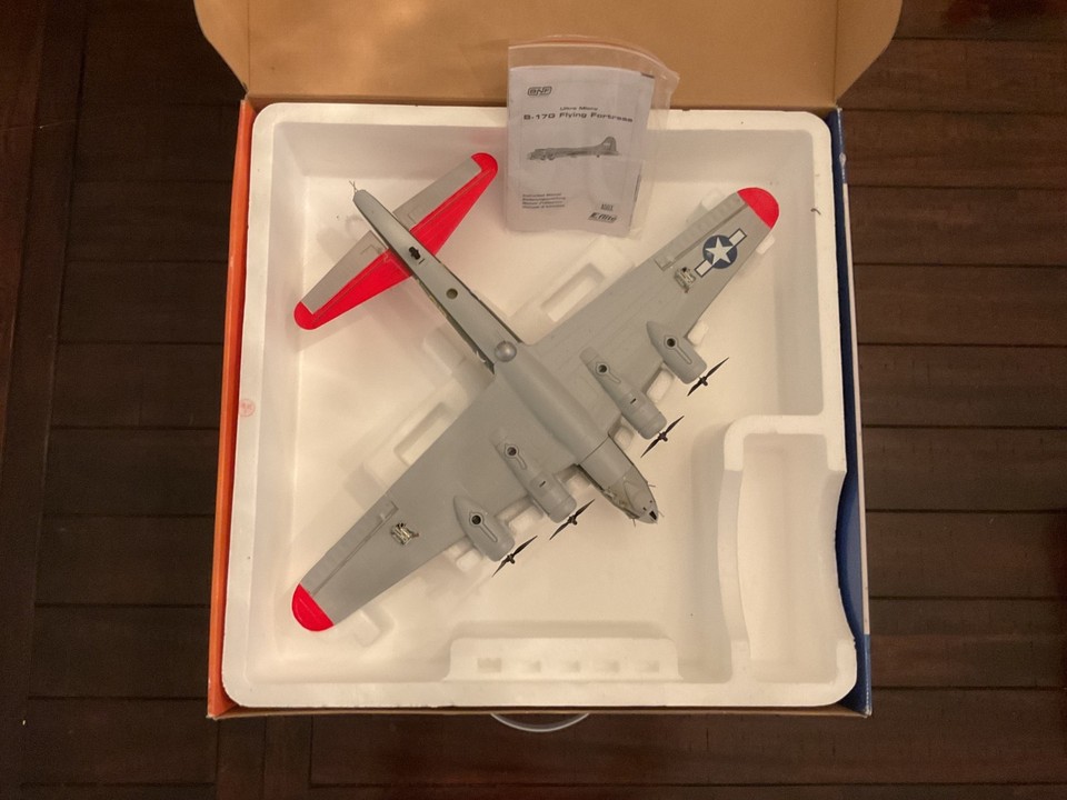 HORIZON EFLITE UMX B-17G BNF BIND IN FLY R/C ELECTRIC AIRPLANE FLOWN ...