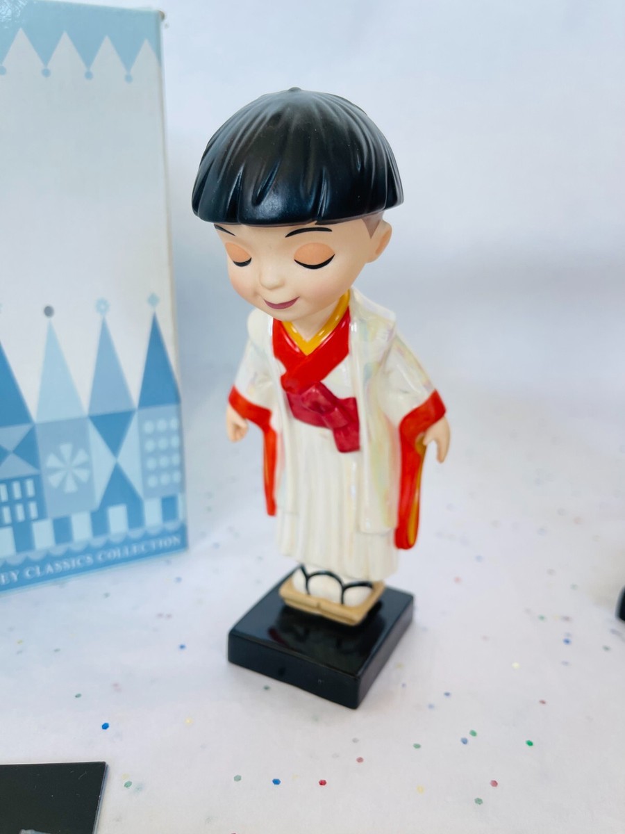 WDCC DISNEY CLASSIC COLLECTION IT'S A SMALL WORLD JAPAN WDCC DISNEY CLASSIC COLLECTION IT'S A SMALL WORLD JAPAN