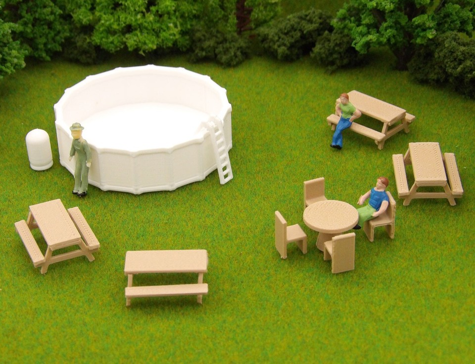 Swimming Pool, Picnic Tables, Outdoor Table, Chairs - HO Scale 3D ...