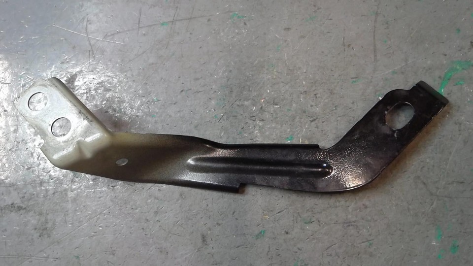 VOLKSWAGEN JETTA 17A941057 Front Left Fender Support | eBay