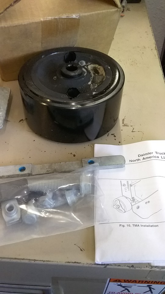 Z05-31778-00 Daimler tuned mass absorber, Radiator | eBay