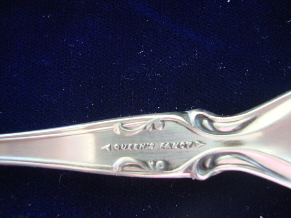 4 Lyons Queen's Fancy International Tea Spoons | eBay