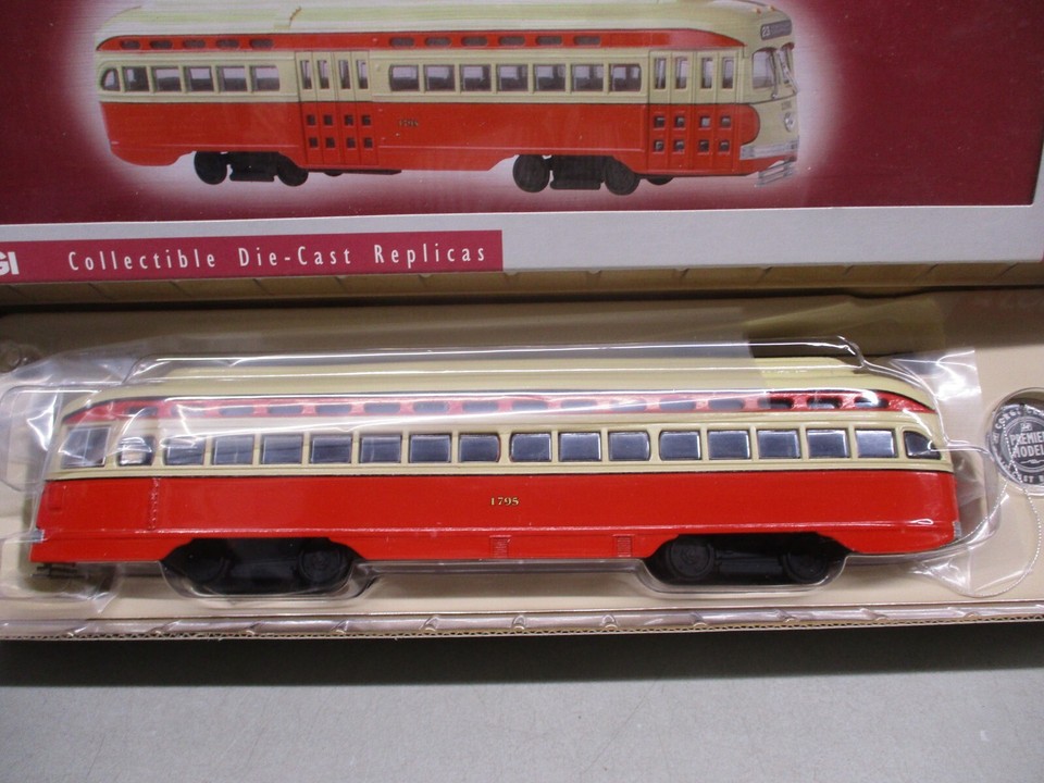 Corgi Vintage Bus Lines PCC Streetcar Pittsburgh 1/50 | eBay