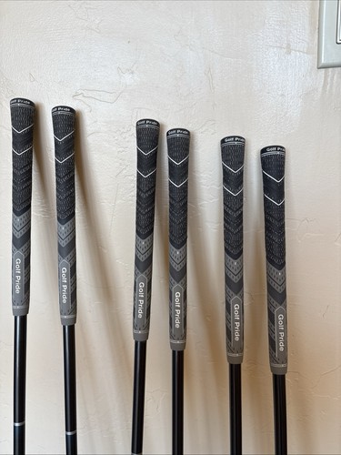 Callaway Rogue Golf Iron Sst: 5-P/Reg Graphite R-60 Shafts/Golf Pride ...