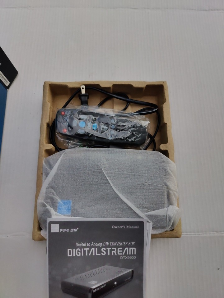 Digitalstream DTX9900 Digital to Analog TV Converter Box Dolby Digital ...