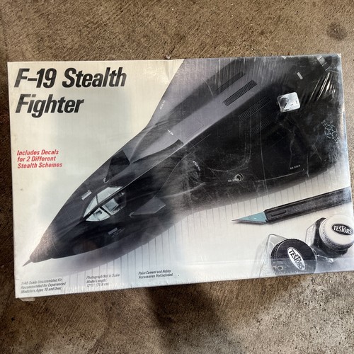 1986 Italieri Testors F-19 Stealth Fighter 1/48 Scale Model Plane #595 ...