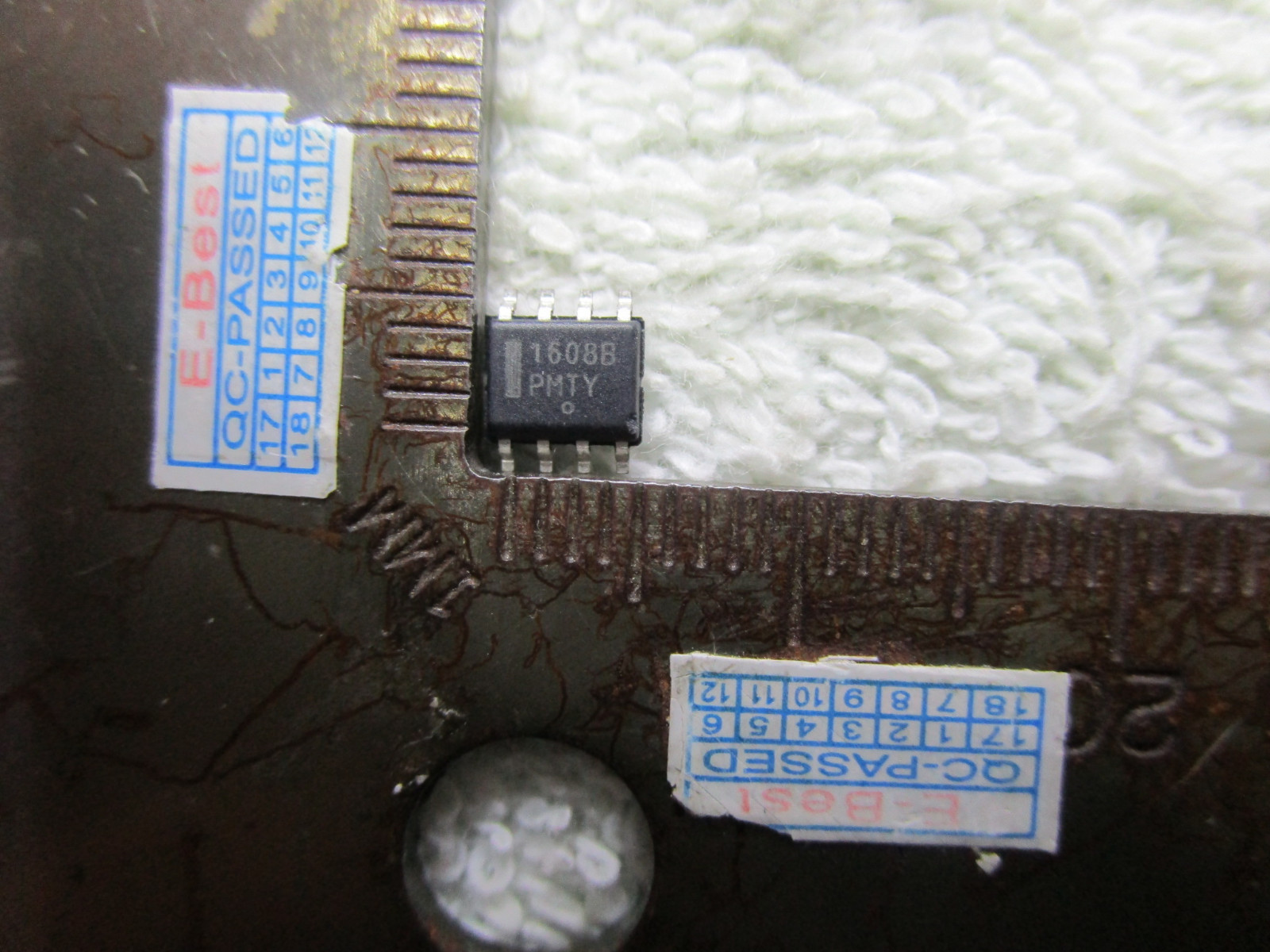 5pcs NCP1608B I608B 1G08B 16O8B 160BB 16088 1608B NCP1608BDR2G SOP8 IC ...