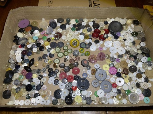 Vintage Buttons Bakelite Wood Leather Lead Old Flower Metal Remington ...