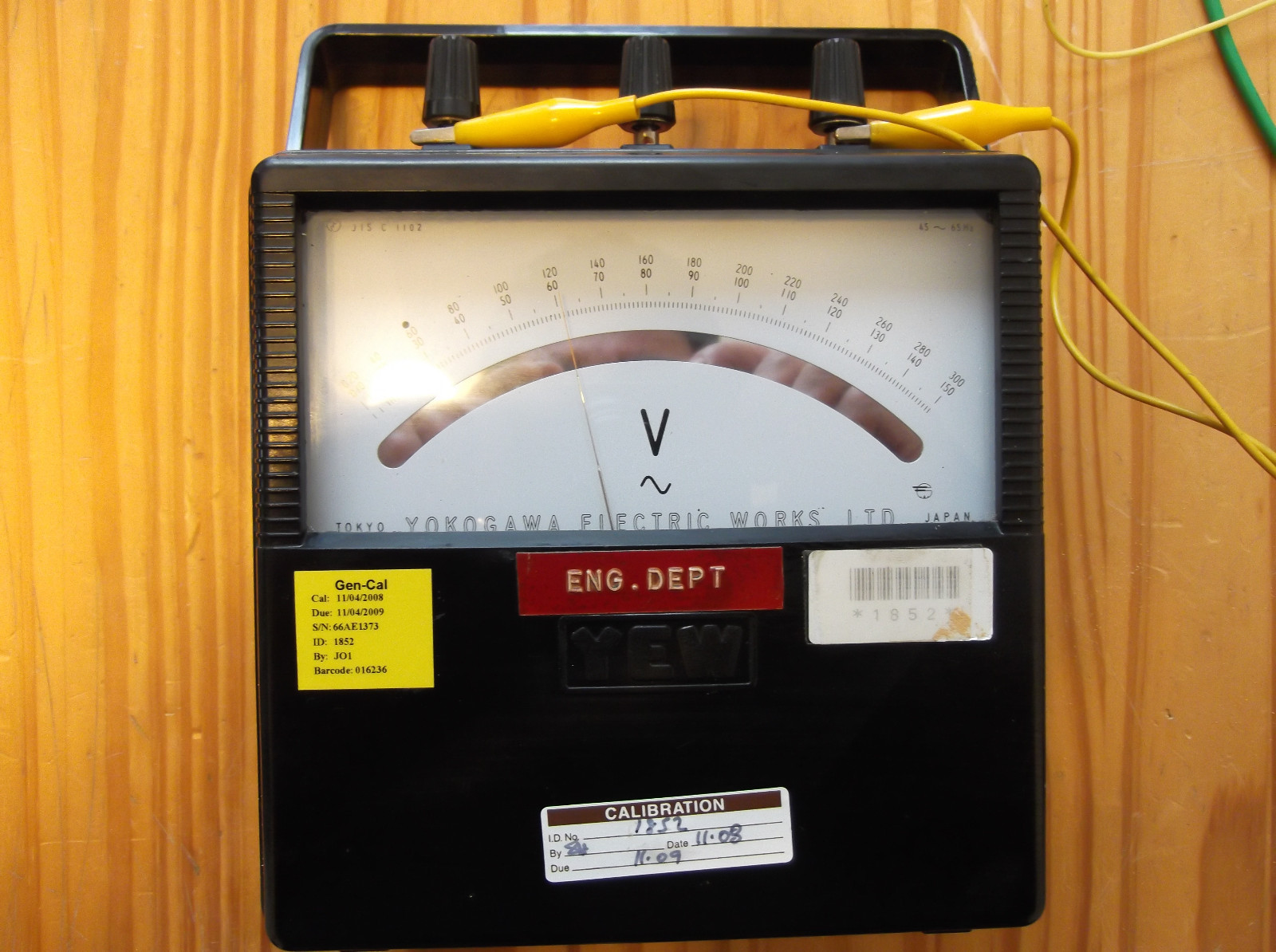 YOKOGAWA 2013 AC VOLTMETER 150/300VAC MIRROR SCALE | eBay UK