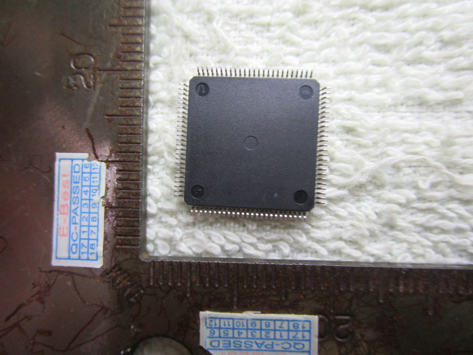 1x MN 864718 MNB64718 MN8G4718 MN8647I8 MN86471B MN864718 TQFP100 IC ...