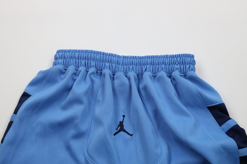 Vintage Nike Air Jordan Mens Large Spell Out Heavyweight Basketball ...