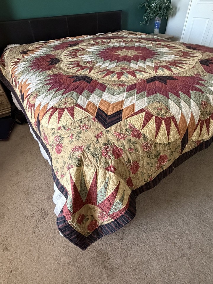 Beautiful Amish Quilt Compass Star – Burgundy & Sage Green 92”x92 ...