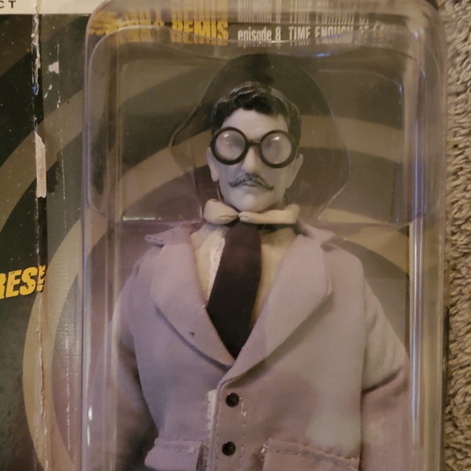 TWILIGHT ZONE Henry Bemis 8 Inch figure COMIC-CON Exclusive Numbered ...