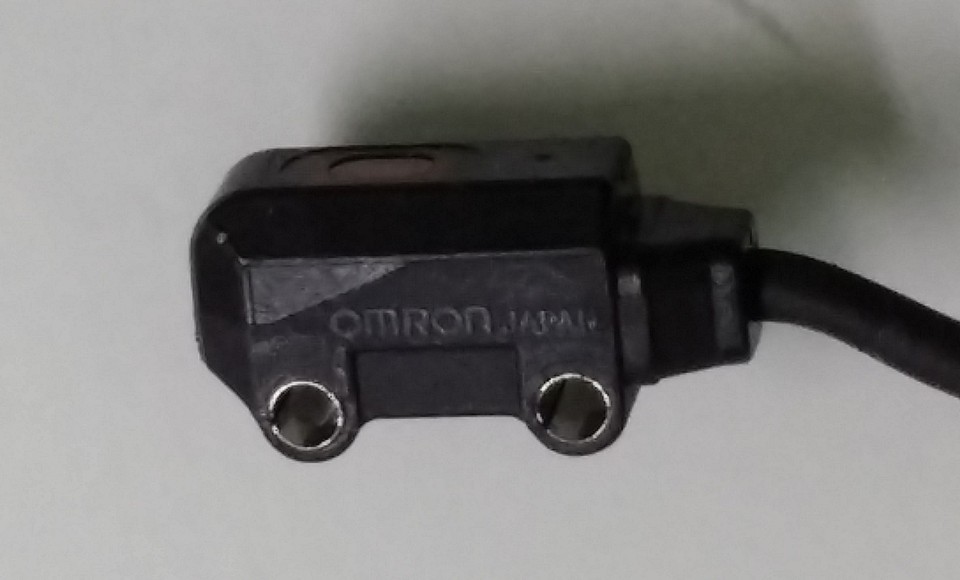 [Used] OMRON / E3T-ST11 / Photoelectric Sensor | eBay