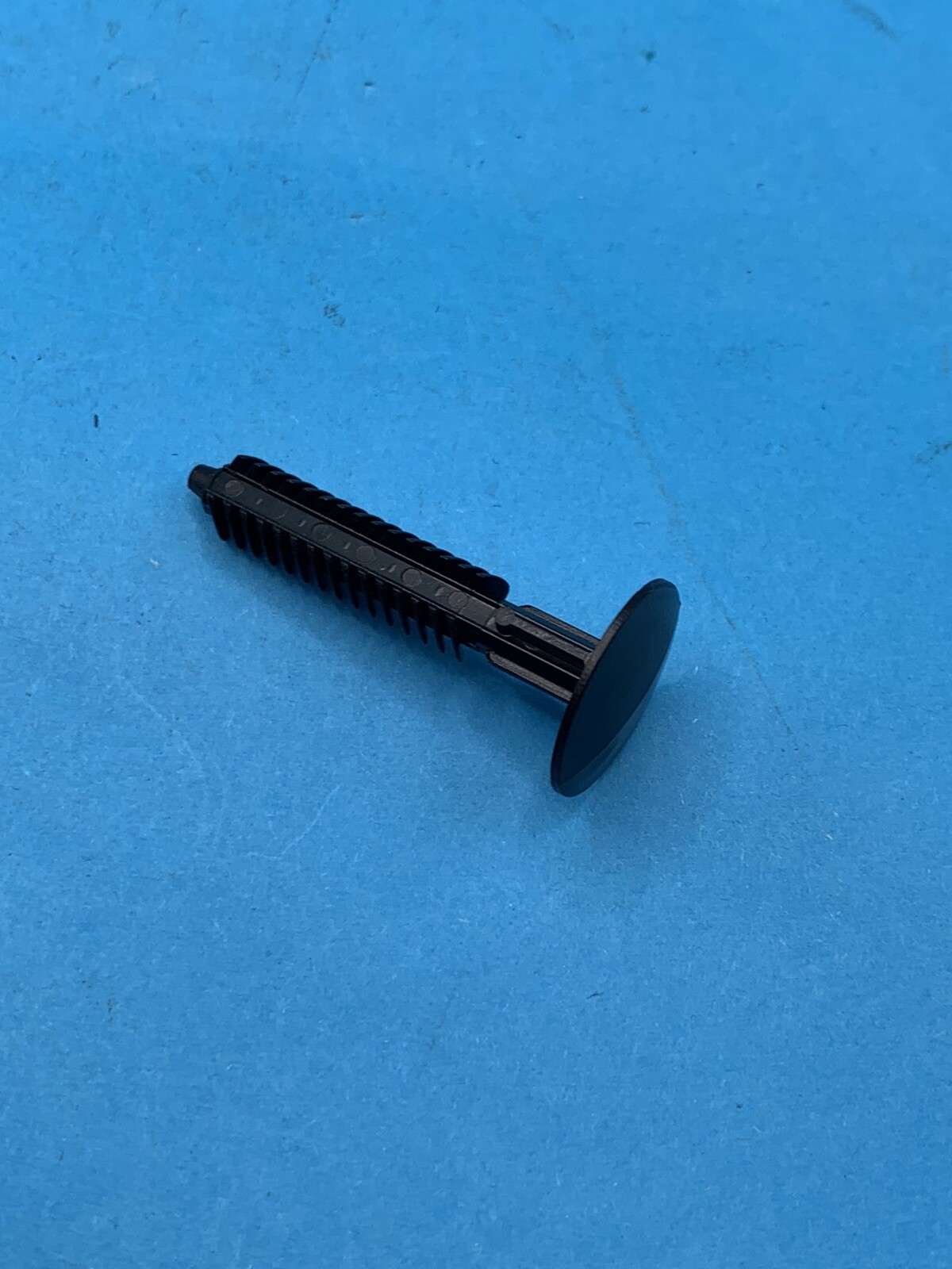 (Pack of 10) Push In Rocker Panel Molding Retainer Clips for Ford ...