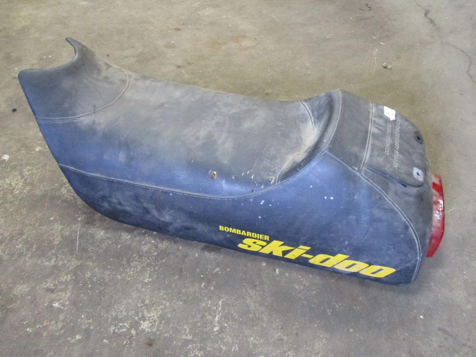 99-03 zx chassis Ski Doo Bombardier Snowmobile foam Black Seat Seating ...