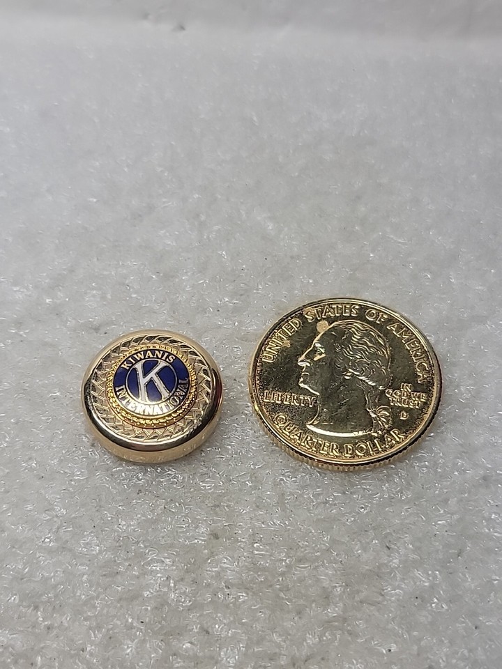 Kiwanis International Gold Toned Button Topper | eBay