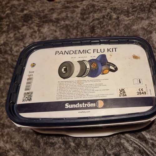 Sundstrom SR100 Pandemic Flu Kit Half Mask (S/M) with 99.99% Reusable ...