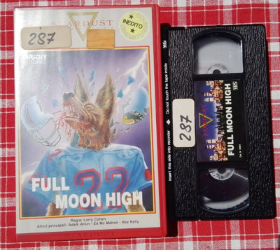 Full Moon High (1981) Vhs Ex Nol. Stardust L. Cohen, Adam Arkin, Roz Kelly | eBay
