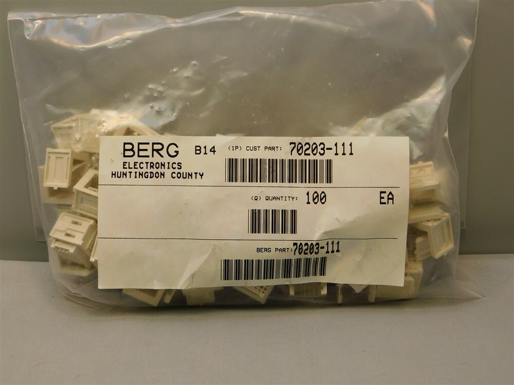100 FCI Berg 70203-111 Metrel Series Modular Connector Shrouds 4 Rows ...