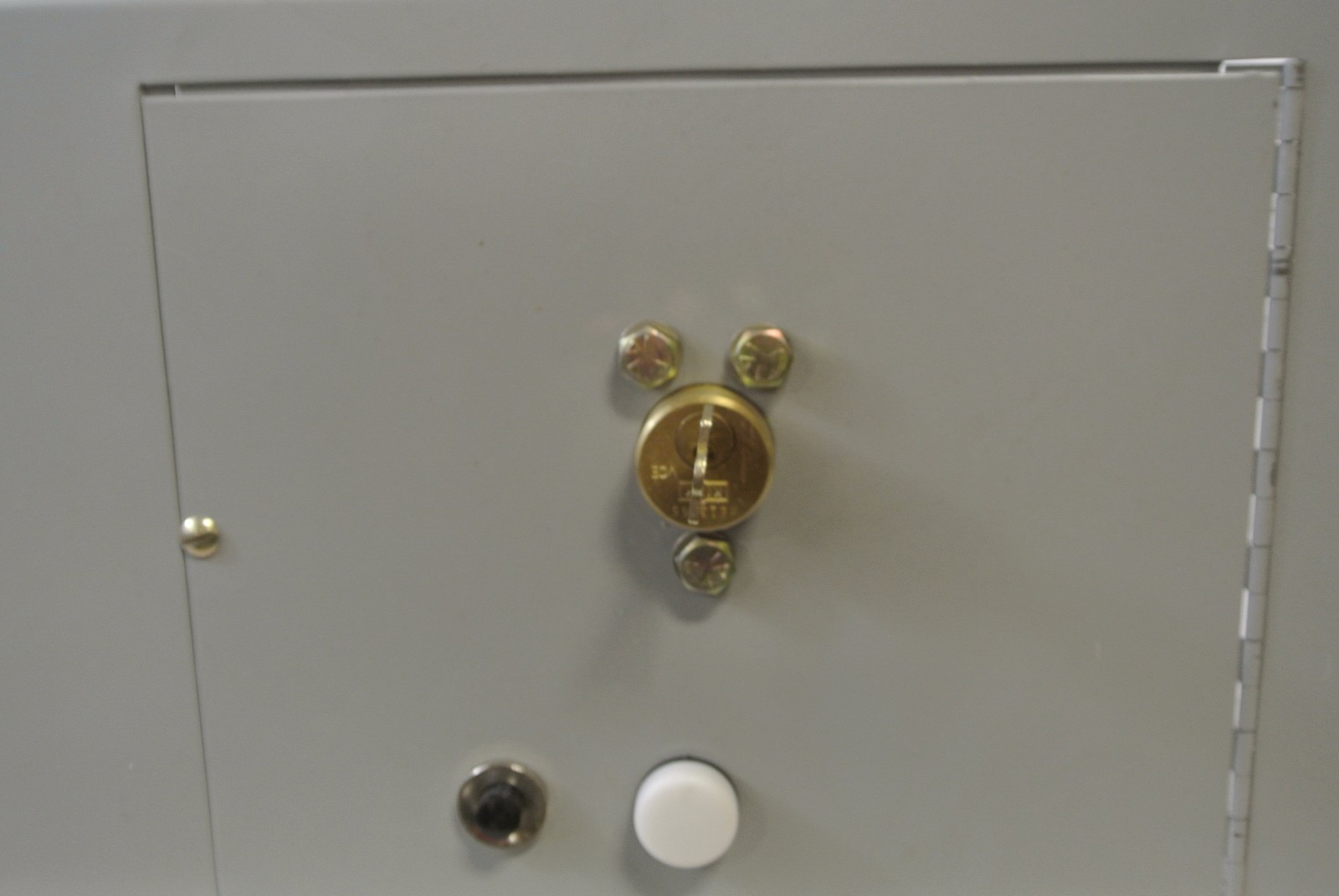 ABB Kirk Interlock Cat: CK105055 w/ key | eBay