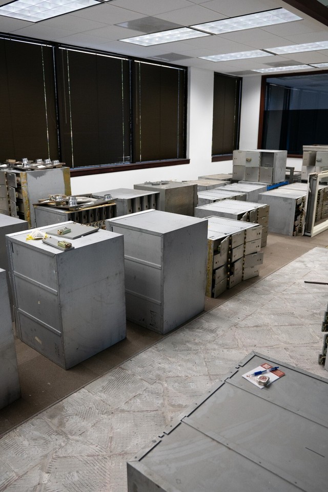 Diebold Safety deposit boxes with Keys | eBay