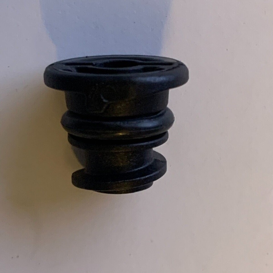 VW AUDI OEM GENUINE NEW 06L103801 06L-103-801 Plastic Oil Drain Plug | eBay