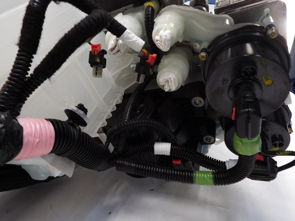 2023 Tesla Model Y Supermanifold Chiller Coolant Tank 1547595-A2-F | eBay