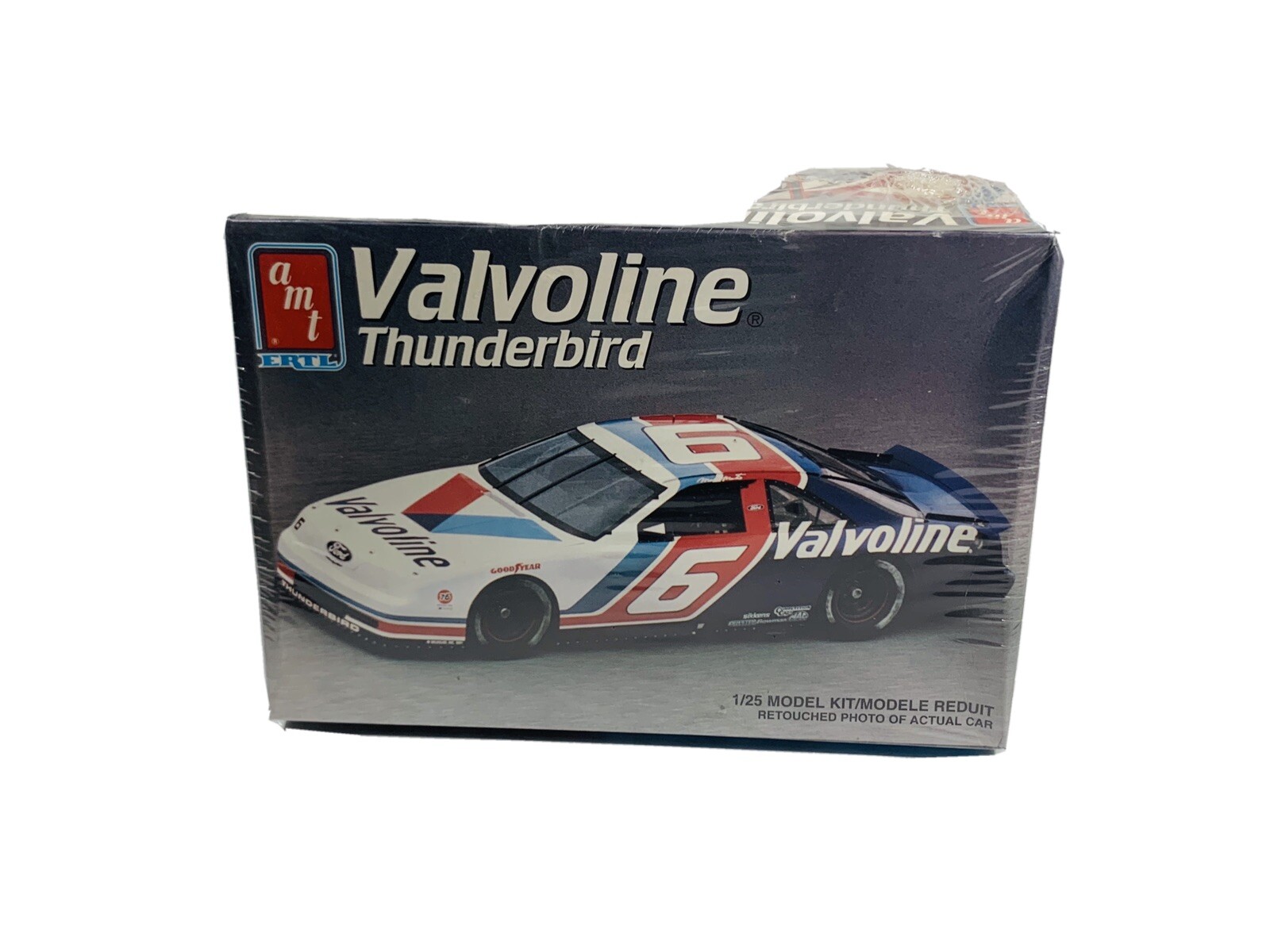 AMT VALVOLINE Thunderbird 1/25 scale Mark Martin model kit kit#8756 | eBay