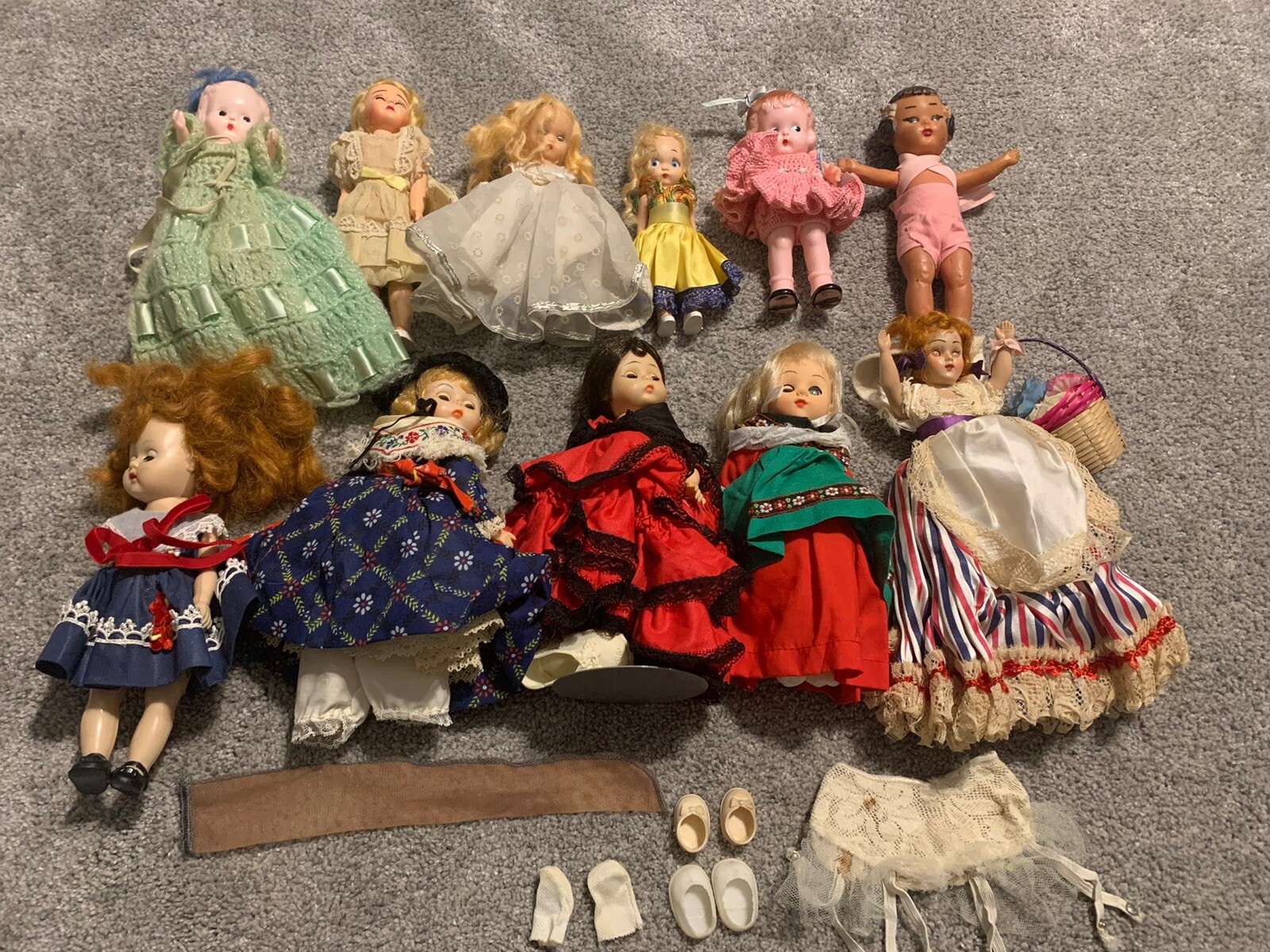 Lot of 11 Small Vintage Dolls and Clothes - Crochet, Lace Dresses Etc ...