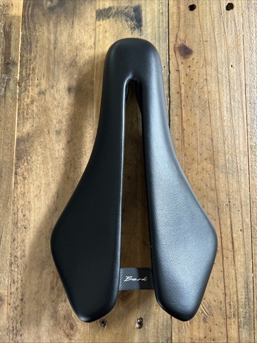 Take Off ! Berk Dila Padded 7x9mm Carbon Rails 140mm Saddle 105g | eBay