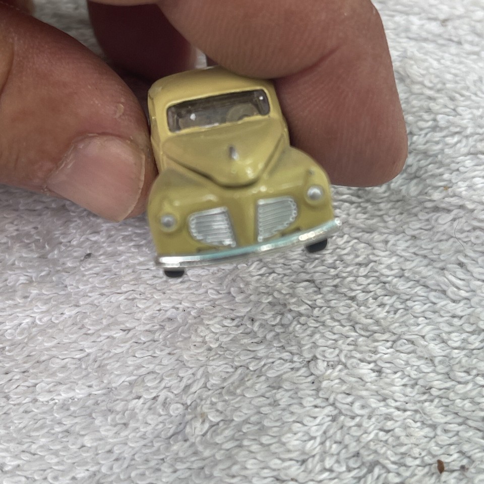 CMW Mini Metals Ho Scale Model Trains Layout! | eBay