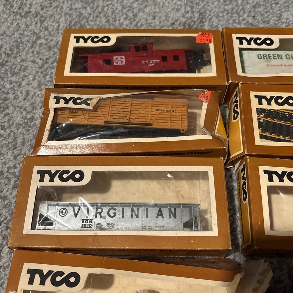 Lot Of 9 Vintage Tyco HO Train Cars w/ Boxes & Transformer (NOT TESTED ...