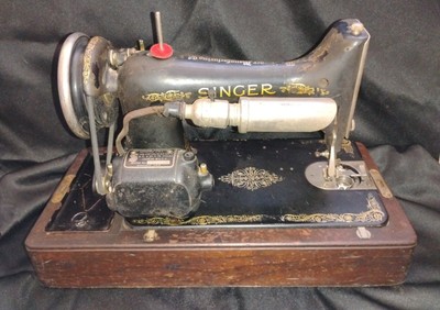 Sewing Machines - 1929 Singer Sewing Machine