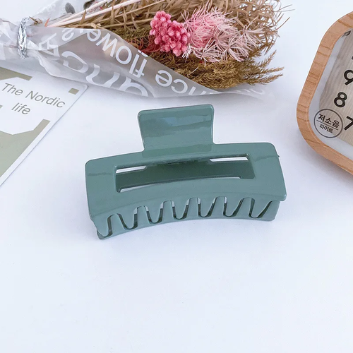 Elegant Matte Green Big Hair Claw Square Barrettes Acrylic Hair Claws ...