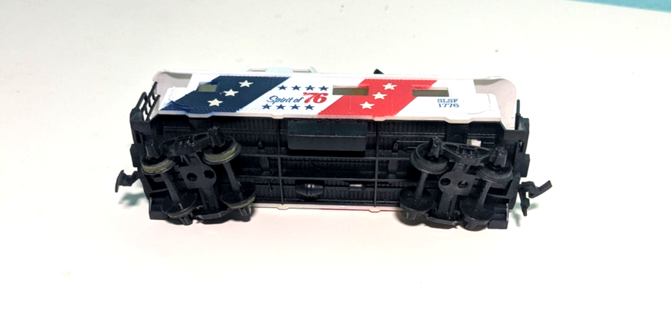 HO Scale Tyco Spirit of 1776 Bicentennial Locomotive And Caboose ...