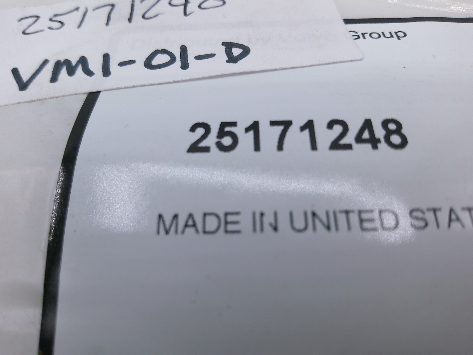 Genuine OEM Volvo / MACK 25171248 - Windshield Seal | VM1-01-D | eBay